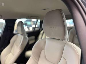 Grey Volvo V60 2020 in Klaipeda, with an engine capacity of 2.00 L and mileage of 256 thousand km for 18500 €, photo 45 on AUTOMOTO.COM.LV