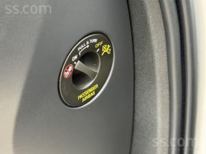 Grey Volvo V60 2020 in Riga, with an engine capacity of 2.00 L and mileage of 104 thousand km for 16900 €, photo 16 on AUTOMOTO.COM.LV
