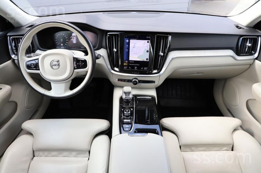 Grey Volvo V60 2020 in Tukums, with an engine capacity of 2.00 L and mileage of 204 thousand km for 17000 €, photo 8 on AUTOMOTO.COM.LV