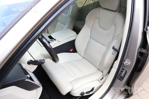 Grey Volvo V60 2020 in Tukums, with an engine capacity of 2.00 L and mileage of 204 thousand km for 17000 €, photo 8 on AUTOMOTO.COM.LV