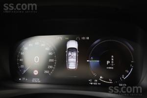 Grey Volvo V60 2020 in Tukums, with an engine capacity of 2.00 L and mileage of 204 thousand km for 17000 €, photo 22 on AUTOMOTO.COM.LV