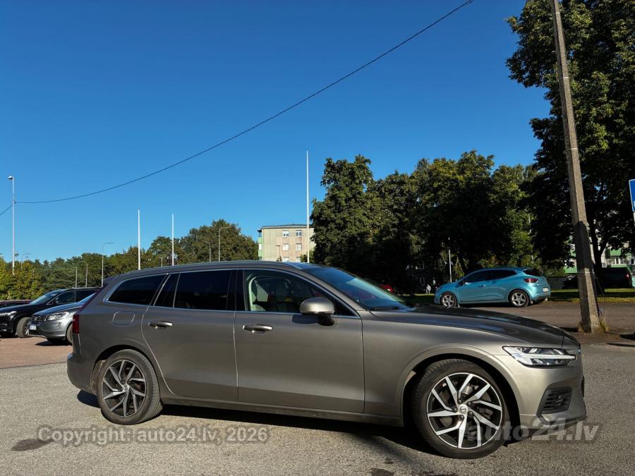 Серый Вольво B60 2020 в Таллин, объемом двигателя 2.00 л и пробегом 106 тыс. км за 25990 €, фото 12 на AUTOMOTO.COM.LV