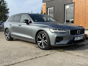 Pelēks Volvo V60 2020 Rīga, ar dzinēja tilpumu 2.00 L un nobraukumu 127 tūkst. km par 19700 €, foto 1 vietnē AUTOMOTO.COM.LV