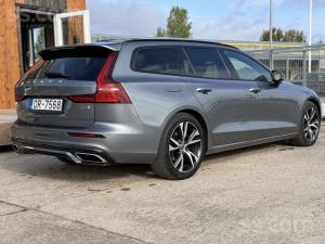 Grey Volvo V60 2020 in Riga, with an engine capacity of 2.00 L and mileage of 127 thousand km for 19700 €, photo 27 on AUTOMOTO.COM.LV