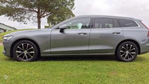 Grey Volvo V60 2020 in Ignalina, with an engine capacity of 2.00 L and mileage of 245 thousand km for 13000 €, photo 3 on AUTOMOTO.COM.LV