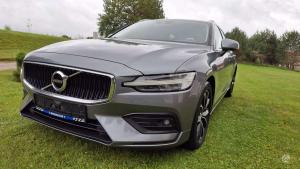 Grey Volvo V60 2020 in Ignalina, with an engine capacity of 2.00 L and mileage of 245 thousand km for 13000 €, photo 7 on AUTOMOTO.COM.LV