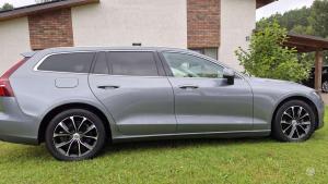 Grey Volvo V60 2020 in Ignalina, with an engine capacity of 2.00 L and mileage of 245 thousand km for 13000 €, photo 8 on AUTOMOTO.COM.LV