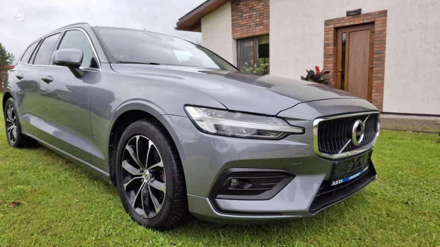 Grey Volvo V60 2020 in Ignalina, with an engine capacity of 2.00 L and mileage of 245 thousand km for 13000 €, photo 9 on AUTOMOTO.COM.LV