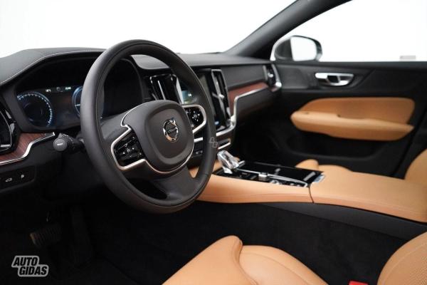 Pelēks Volvo V60 2021 Kauņa, ar dzinēja tilpumu 0.00 L un nobraukumu 60 tūkst. km par 35115 €, foto 5 vietnē AUTOMOTO.COM.LV