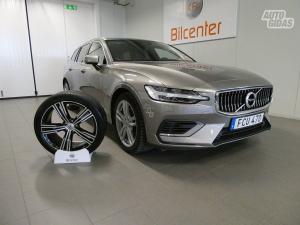 Pelēks Volvo V60 2021 Kauņa, ar dzinēja tilpumu 0.00 L un nobraukumu 82 tūkst. km par 34220 €, foto  vietnē AUTOMOTO.COM.LV