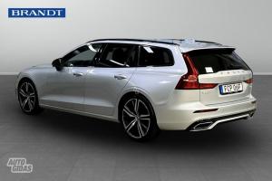 Pelēks Volvo V60 2021 Kauņa, ar dzinēja tilpumu 0.00 L un nobraukumu 44 tūkst. km par 37169 €, foto 2 vietnē AUTOMOTO.COM.LV