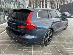 Grey Volvo V60 2021 in Kaunas, with an engine capacity of 1.97 L and mileage of 210 thousand km for 14400 €, photo 4 on AUTOMOTO.COM.LV