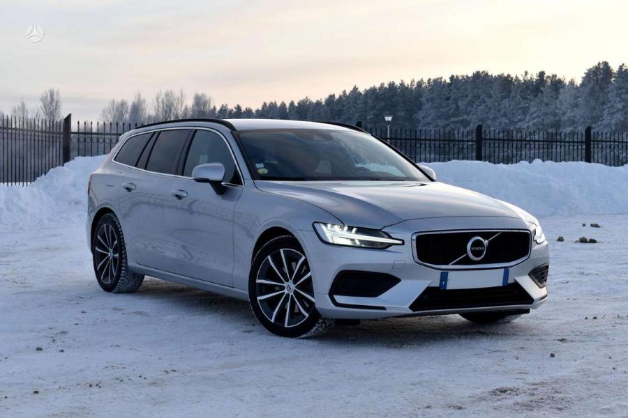 Grey Volvo V60 2021 in Taurage, with an engine capacity of 1.97 L and mileage of 220 thousand km for 16500 €, photo 3 on AUTOMOTO.COM.LV