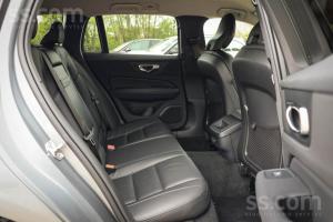 Pelēks Volvo V60 2021 Tukums, ar dzinēja tilpumu 2.00 L un nobraukumu 175 tūkst. km par 100 €, foto 10 vietnē AUTOMOTO.COM.LV