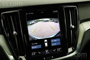 Pelēks Volvo V60 2021 Tukums, ar dzinēja tilpumu 2.00 L un nobraukumu 175 tūkst. km par 100 €, foto 15 vietnē AUTOMOTO.COM.LV