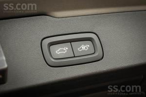 Pelēks Volvo V60 2021 Tukums, ar dzinēja tilpumu 2.00 L un nobraukumu 175 tūkst. km par 100 €, foto 25 vietnē AUTOMOTO.COM.LV