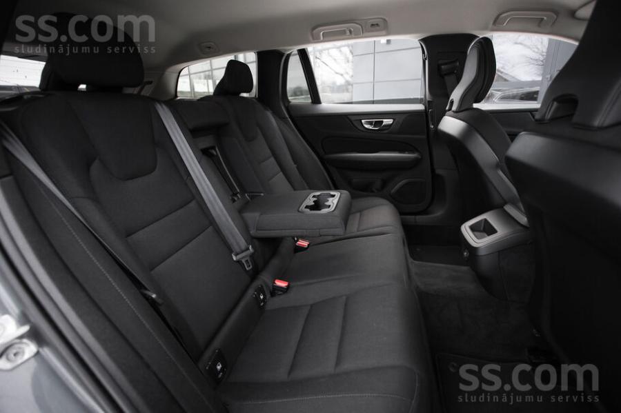 Pelēks Volvo V60 2021 Jelgava, ar dzinēja tilpumu 2.00 L un nobraukumu 252 tūkst. km par 14800 €, foto 12 vietnē AUTOMOTO.COM.LV