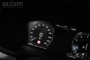 Pelēks Volvo V60 2021 Jelgava, ar dzinēja tilpumu 2.00 L un nobraukumu 252 tūkst. km par 14800 €, foto 21 vietnē AUTOMOTO.COM.LV