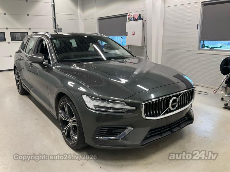 Pelēks Volvo V60 2021 Tartu, ar dzinēja tilpumu 2.00 L un nobraukumu 250 tūkst. km par 18500 €, foto 3 vietnē AUTOMOTO.COM.LV
