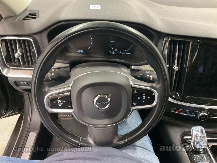 Pelēks Volvo V60 2021 Tartu, ar dzinēja tilpumu 2.00 L un nobraukumu 250 tūkst. km par 18500 €, foto 6 vietnē AUTOMOTO.COM.LV