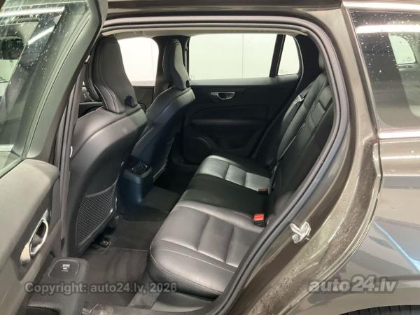 Grey Volvo V60 2021 in Tartu, with an engine capacity of 2.00 L and mileage of 250 thousand km for 18500 €, photo 8 on AUTOMOTO.COM.LV