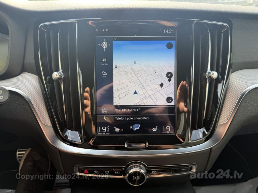 Pelēks Volvo V60 2021 Tartu, ar dzinēja tilpumu 2.00 L un nobraukumu 179 tūkst. km par 20799 €, foto 16 vietnē AUTOMOTO.COM.LV