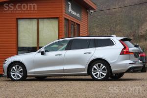 Pelēks Volvo V60 2021 Tukums, ar dzinēja tilpumu 2.00 L un nobraukumu 195 tūkst. km par 100 €, foto 6 vietnē AUTOMOTO.COM.LV