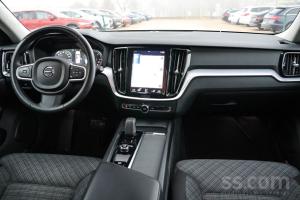 Pelēks Volvo V60 2021 Tukums, ar dzinēja tilpumu 2.00 L un nobraukumu 195 tūkst. km par 100 €, foto 7 vietnē AUTOMOTO.COM.LV