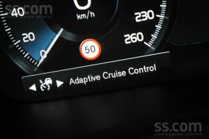 Pelēks Volvo V60 2021 Tukums, ar dzinēja tilpumu 2.00 L un nobraukumu 195 tūkst. km par 100 €, foto 18 vietnē AUTOMOTO.COM.LV