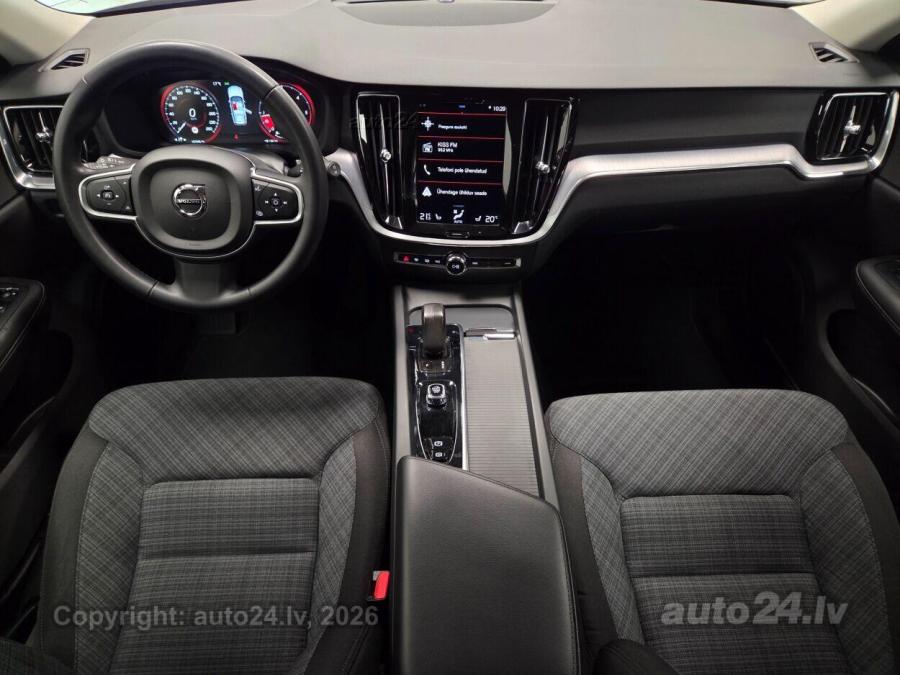 Pelēks Volvo V60 2022 Tallina, ar dzinēja tilpumu 2.00 L un nobraukumu 167 tūkst. km par 17900 €, foto 7 vietnē AUTOMOTO.COM.LV