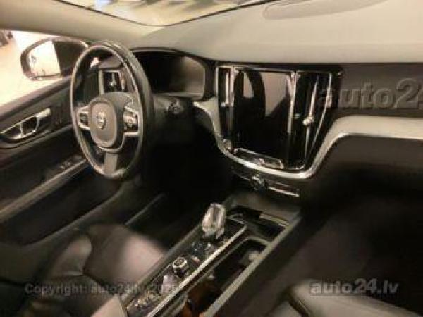 Pelēks Volvo V60 2022 Tallina, ar dzinēja tilpumu 2.00 L un nobraukumu 177 tūkst. km par 21500 €, foto 6 vietnē AUTOMOTO.COM.LV