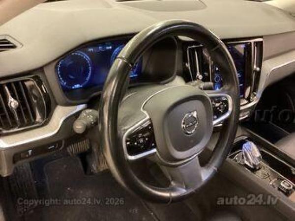Pelēks Volvo V60 2022 Tallina, ar dzinēja tilpumu 2.00 L un nobraukumu 177 tūkst. km par 21500 €, foto 7 vietnē AUTOMOTO.COM.LV