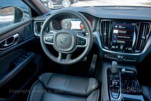 Pelēks Volvo V60 2022 Tallina, ar dzinēja tilpumu 2.00 L un nobraukumu 106 tūkst. km par 35990 €, foto 3 vietnē AUTOMOTO.COM.LV