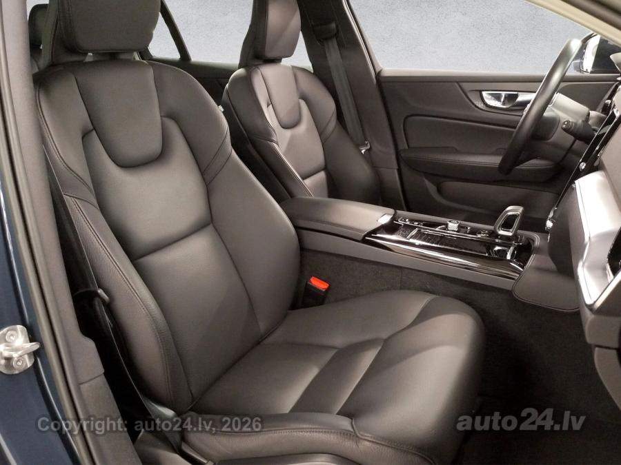 Pelēks Volvo V60 2022 Tallina, ar dzinēja tilpumu 2.00 L un nobraukumu 39 tūkst. km par 35990 €, foto 7 vietnē AUTOMOTO.COM.LV