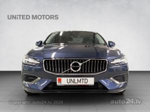 Pelēks Volvo V60 2022 Tallina, ar dzinēja tilpumu 2.00 L un nobraukumu 39 tūkst. km par 35990 €, foto 12 vietnē AUTOMOTO.COM.LV