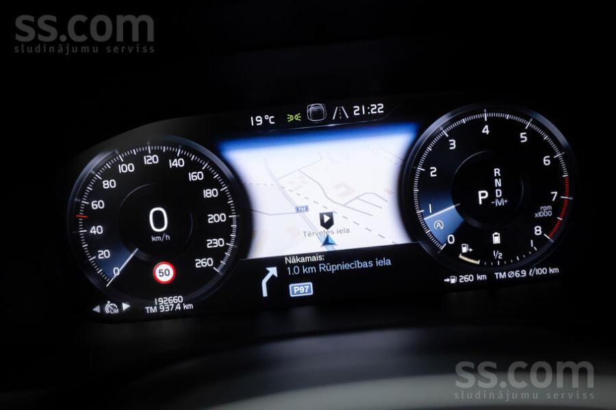 Pelēks Volvo V60 2022 Jelgava, ar dzinēja tilpumu 2.00 L un nobraukumu 193 tūkst. km par 16500 €, foto 19 vietnē AUTOMOTO.COM.LV