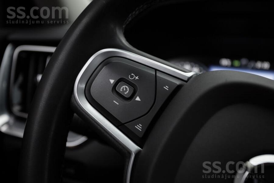 Pelēks Volvo V60 2022 Jelgava, ar dzinēja tilpumu 2.00 L un nobraukumu 193 tūkst. km par 16500 €, foto 22 vietnē AUTOMOTO.COM.LV