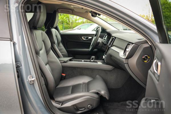 Pelēks Volvo V60 2022 Tukums, ar dzinēja tilpumu 2.00 L un nobraukumu 191 tūkst. km par 18990 €, foto 8 vietnē AUTOMOTO.COM.LV