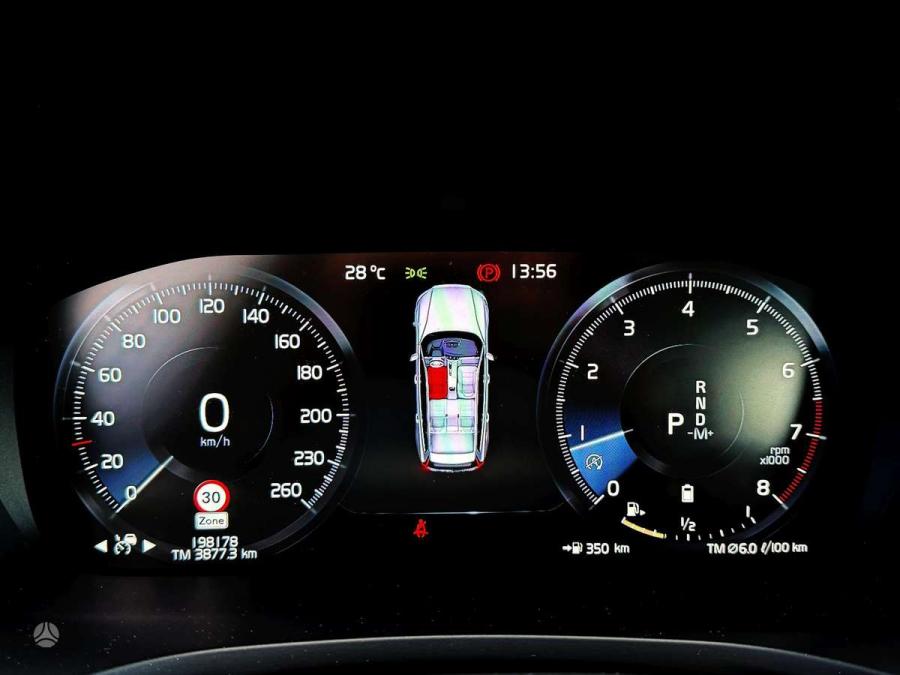 Grey Volvo V60 2022 in Kaunas, with an engine capacity of 1.97 L and mileage of 198 thousand km for 15900 €, photo 8 on AUTOMOTO.COM.LV