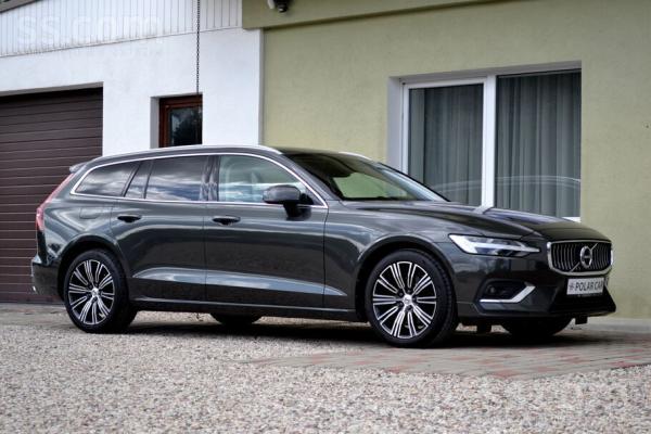 Grey Volvo V60 2022 in Tukums, with an engine capacity of 2.00 L and mileage of 222 thousand km for 18990 €, photo 7 on AUTOMOTO.COM.LV