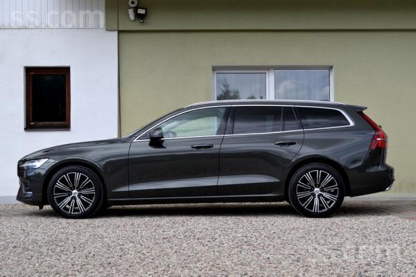 Grey Volvo V60 2022 in Tukums, with an engine capacity of 2.00 L and mileage of 222 thousand km for 18990 €, photo 10 on AUTOMOTO.COM.LV