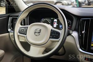 Pelēks Volvo V60 2022 Tukums, ar dzinēja tilpumu 2.00 L un nobraukumu 209 tūkst. km par 16290 €, foto 11 vietnē AUTOMOTO.COM.LV