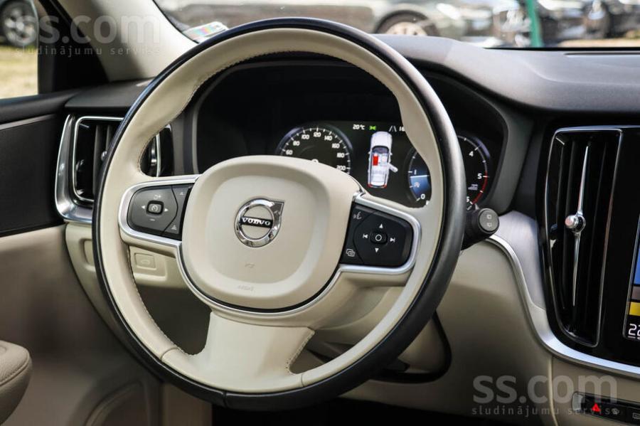 Pelēks Volvo V60 2022 Tukums, ar dzinēja tilpumu 2.00 L un nobraukumu 209 tūkst. km par 16290 €, foto 11 vietnē AUTOMOTO.COM.LV