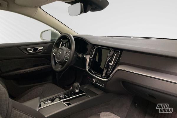 Pelēks Volvo V60 2023 Kauņa, ar dzinēja tilpumu 0.00 L un nobraukumu 79 tūkst. km par 30991 €, foto 6 vietnē AUTOMOTO.COM.LV