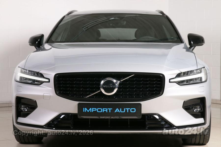 Pelēks Volvo V60 2023 Pērnava, ar dzinēja tilpumu 2.00 L un nobraukumu 51 tūkst. km par 36990 €, foto 3 vietnē AUTOMOTO.COM.LV