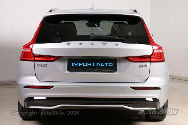 Вольво B60 2023 в Пярну на AUTOMOTO.COM.LV Серый Вольво B60 2023 в Пярну, объемом двигателя 2.00 л и пробегом 51 тыс. км за 36990 €, фото 6 на AUTOMOTO.COM.LV