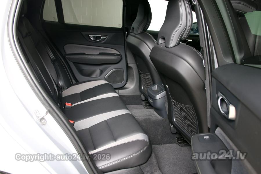 Pelēks Volvo V60 2023 Pērnava, ar dzinēja tilpumu 2.00 L un nobraukumu 51 tūkst. km par 36990 €, foto 13 vietnē AUTOMOTO.COM.LV