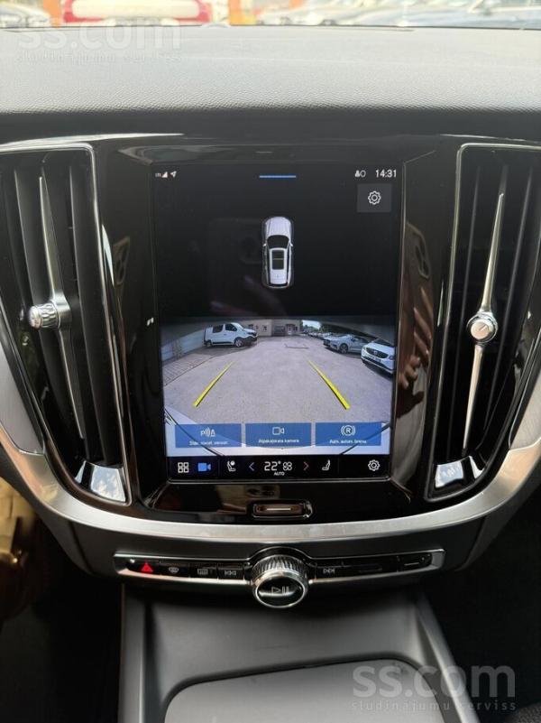Pelēks Volvo V60 2023 Rīga, ar dzinēja tilpumu 2.00 L un nobraukumu 0 tūkst. km par 34800 €, foto 11 vietnē AUTOMOTO.COM.LV