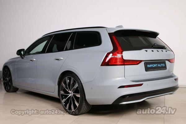 Grey Volvo V60 2024 in Tallinn, with an engine capacity of 2.00 L and mileage of 60 thousand km for 39990 €, photo 4 on AUTOMOTO.COM.LV