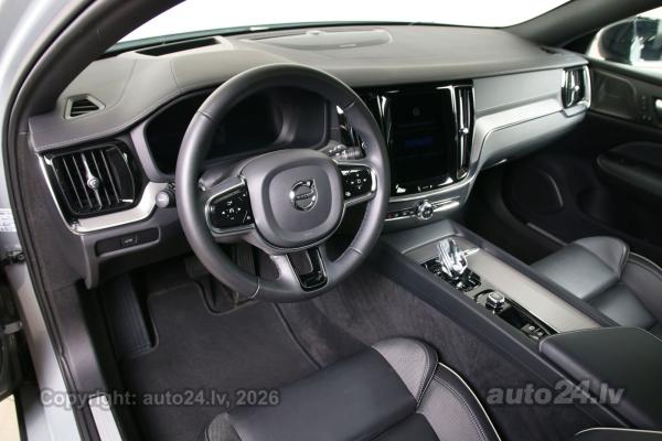 Grey Volvo V60 2024 in Tallinn, with an engine capacity of 2.00 L and mileage of 60 thousand km for 39990 €, photo 8 on AUTOMOTO.COM.LV
